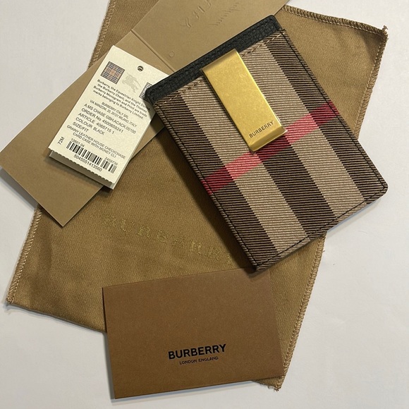 Burberry | Accessories | Burberry House Check Leather Money Clip Card ...